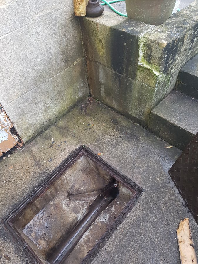 Downpipe drain connection | DIYnot Forums