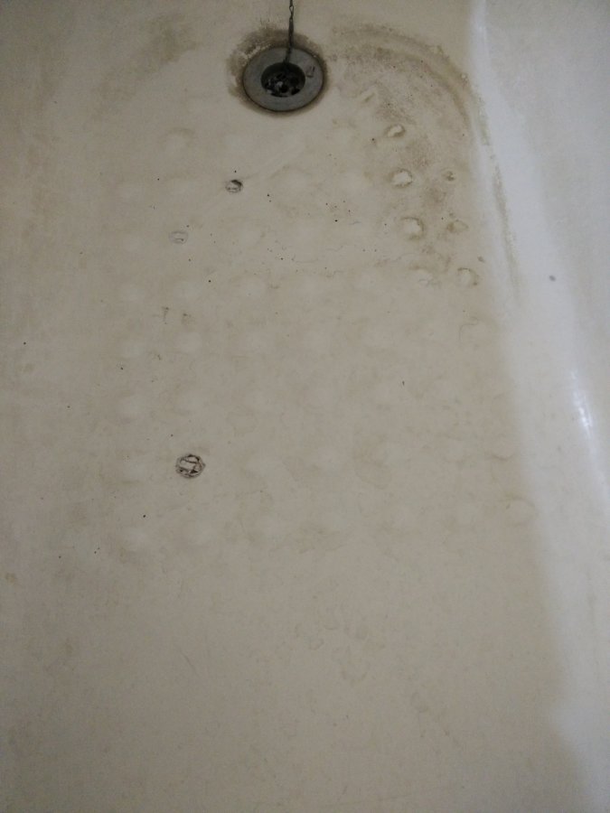 Is this Bath Damaged beyond repair !! | DIYnot Forums
