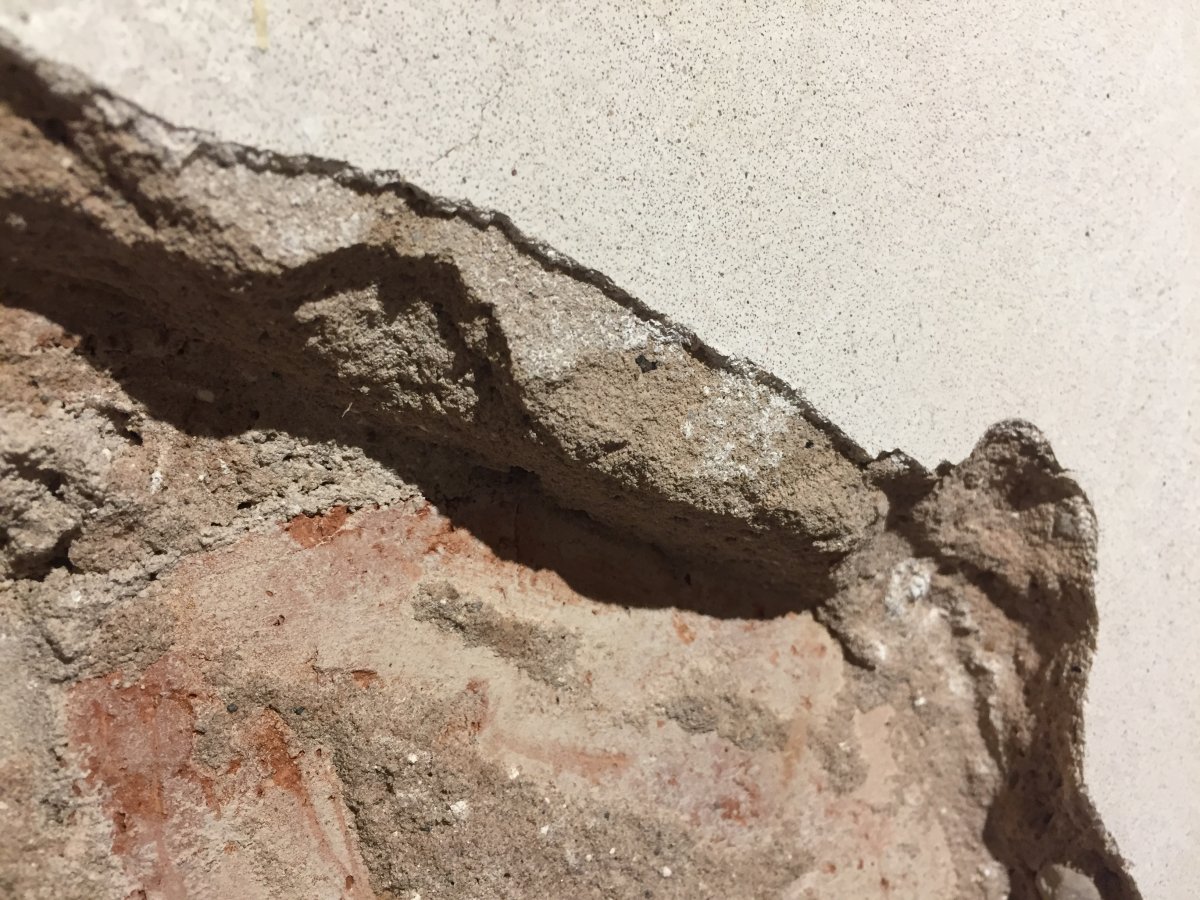 Is this lime plaster? | DIYnot Forums