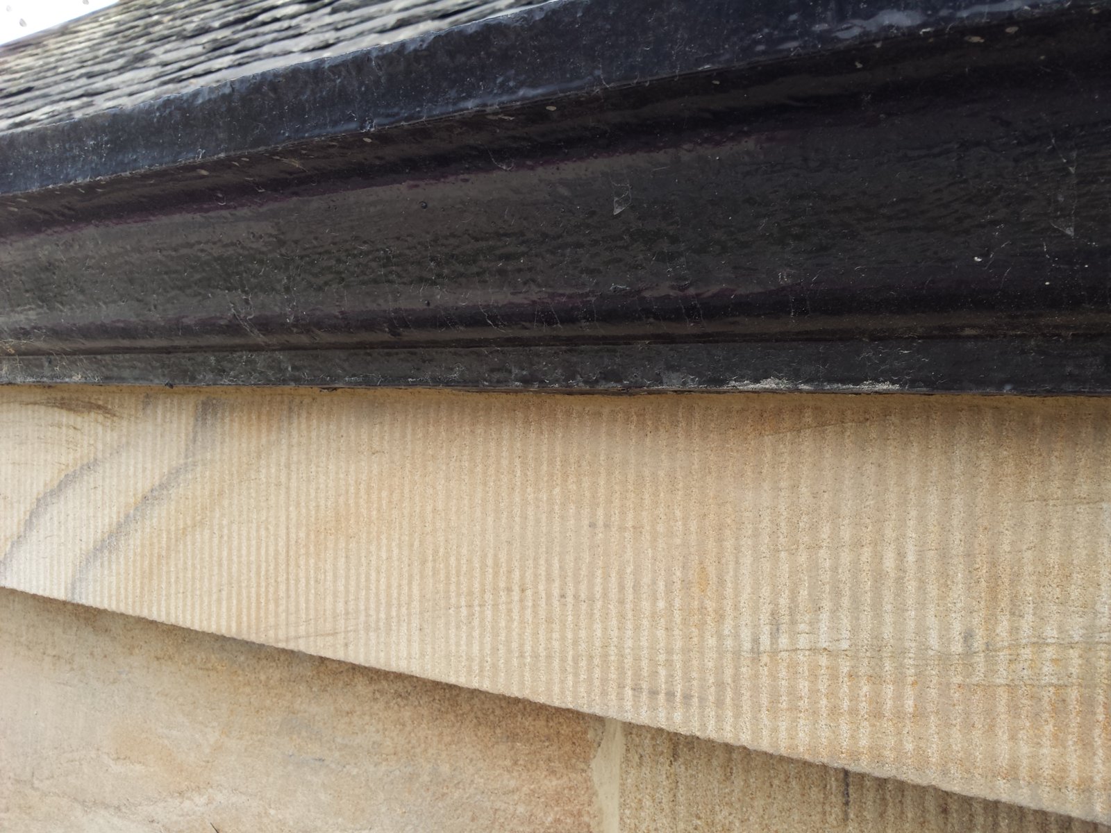 Repairing cast iron gutter | DIYnot Forums