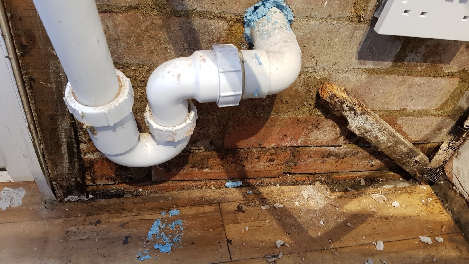 Damp issue? | DIYnot Forums