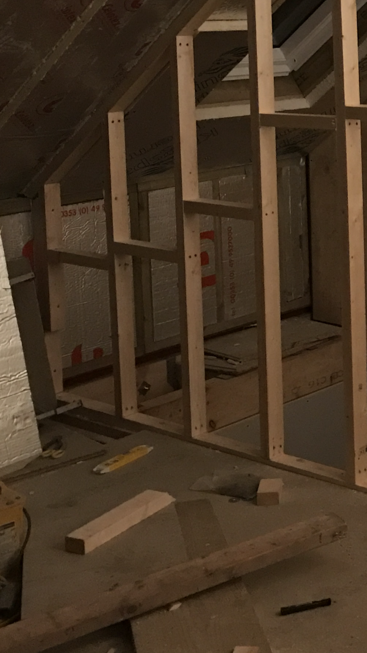 Insulating knee wall in loft | DIYnot Forums