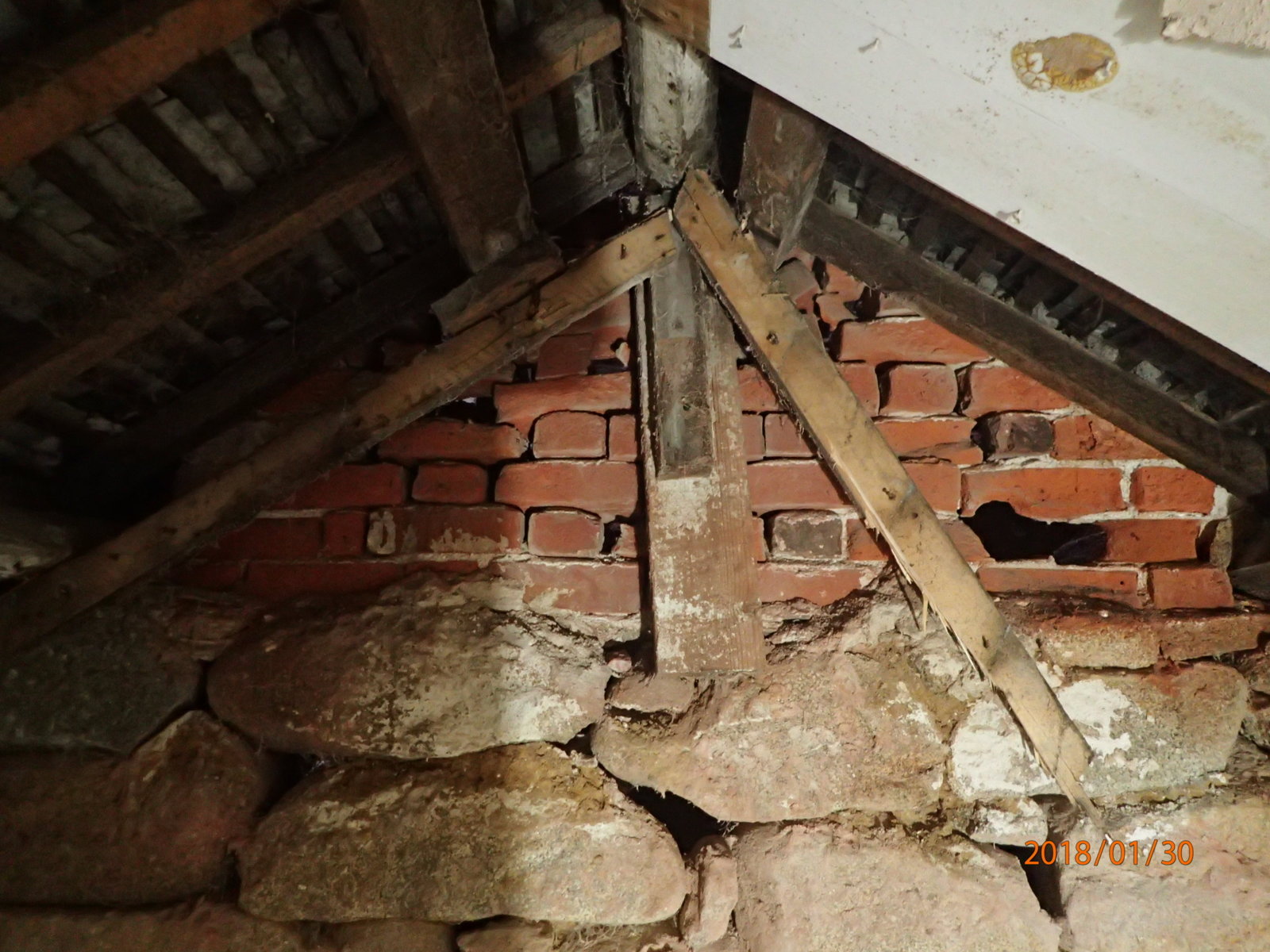 Chimney on party wall in loft looks in bad condition - will it support the stack? | DIYnot Forums