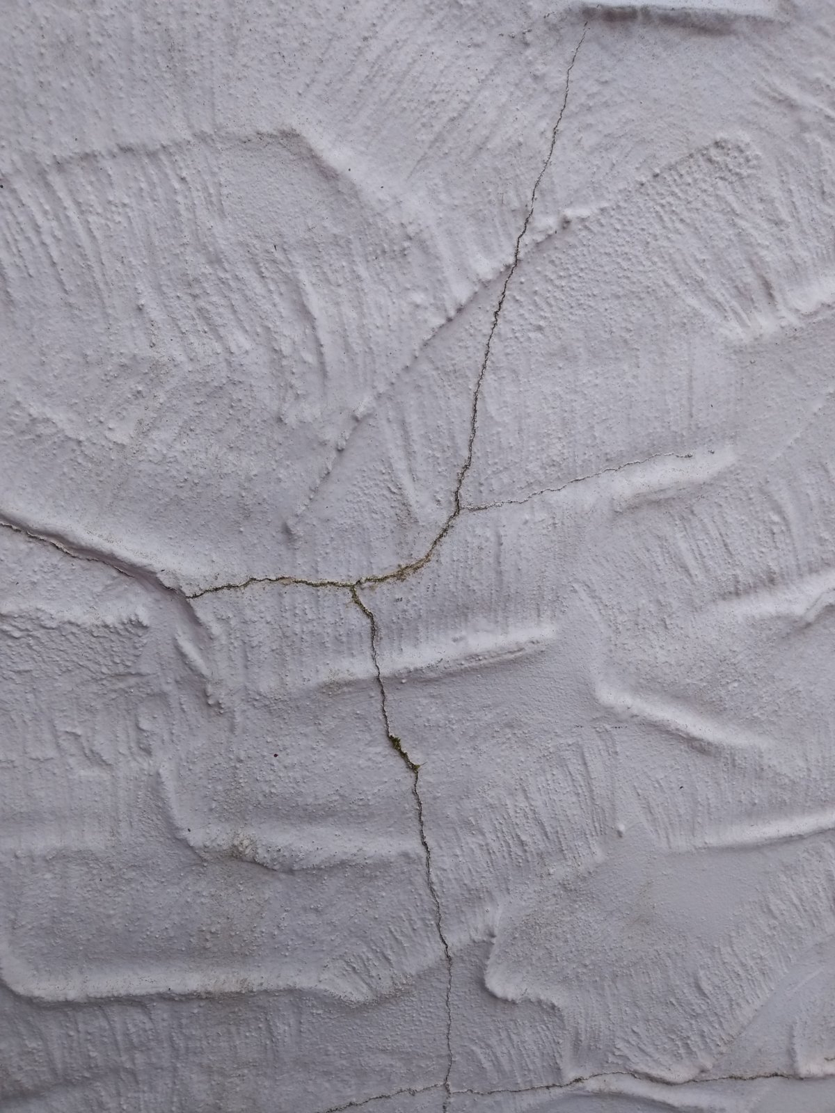 Repair fine cracks in render | DIYnot Forums