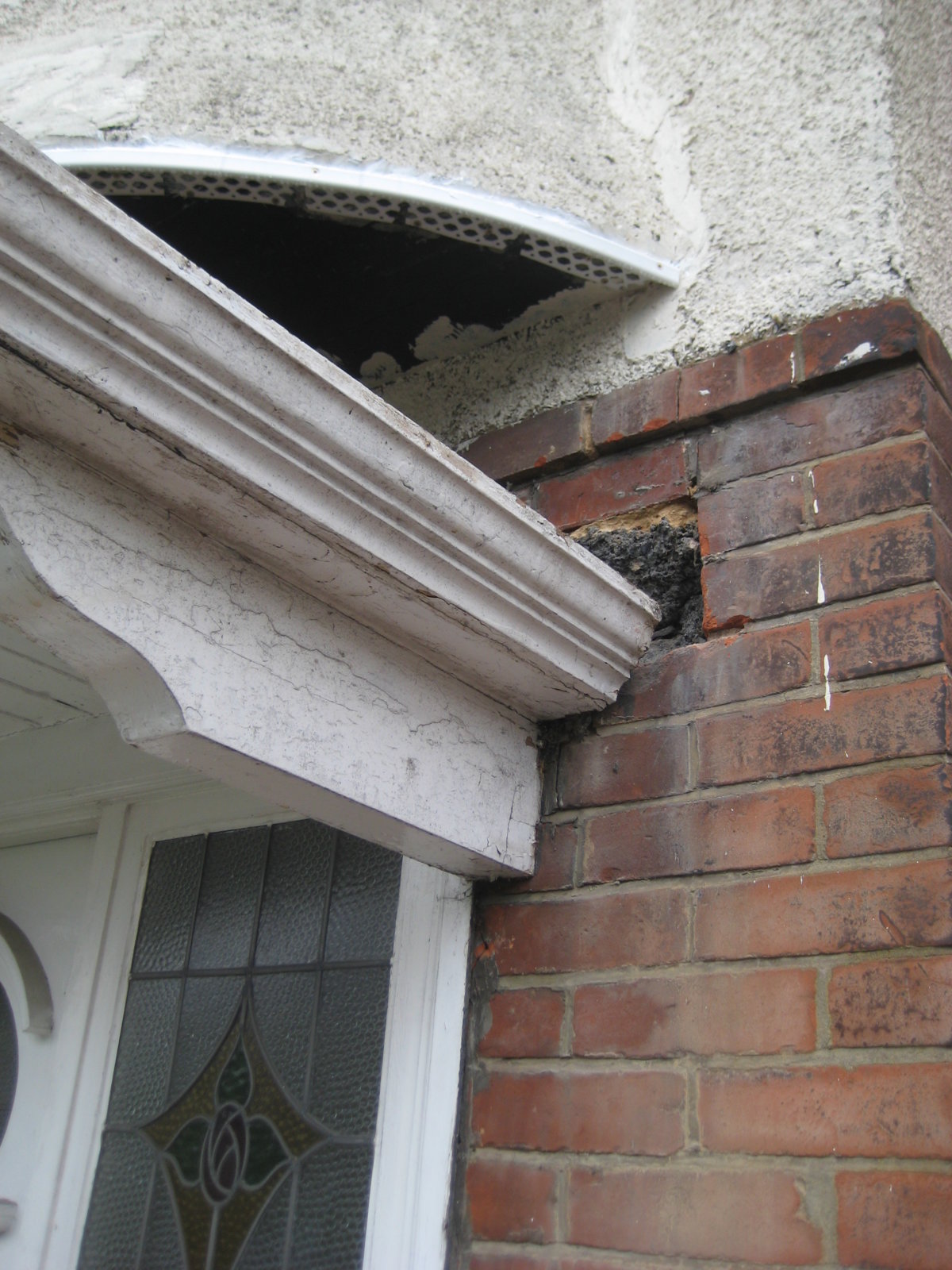 Cracked lintel above front door | DIYnot Forums