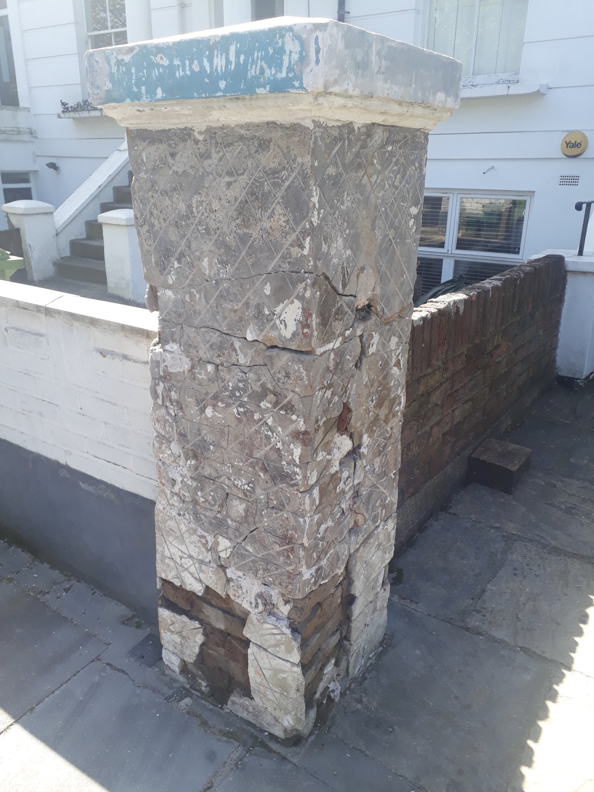 Render on old pillar | DIYnot Forums