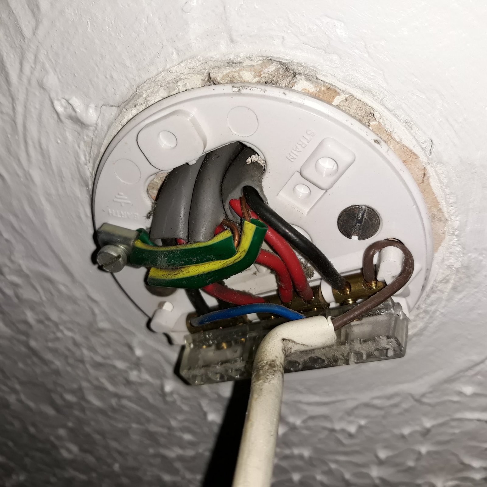 Installing new light fixture. | DIYnot Forums