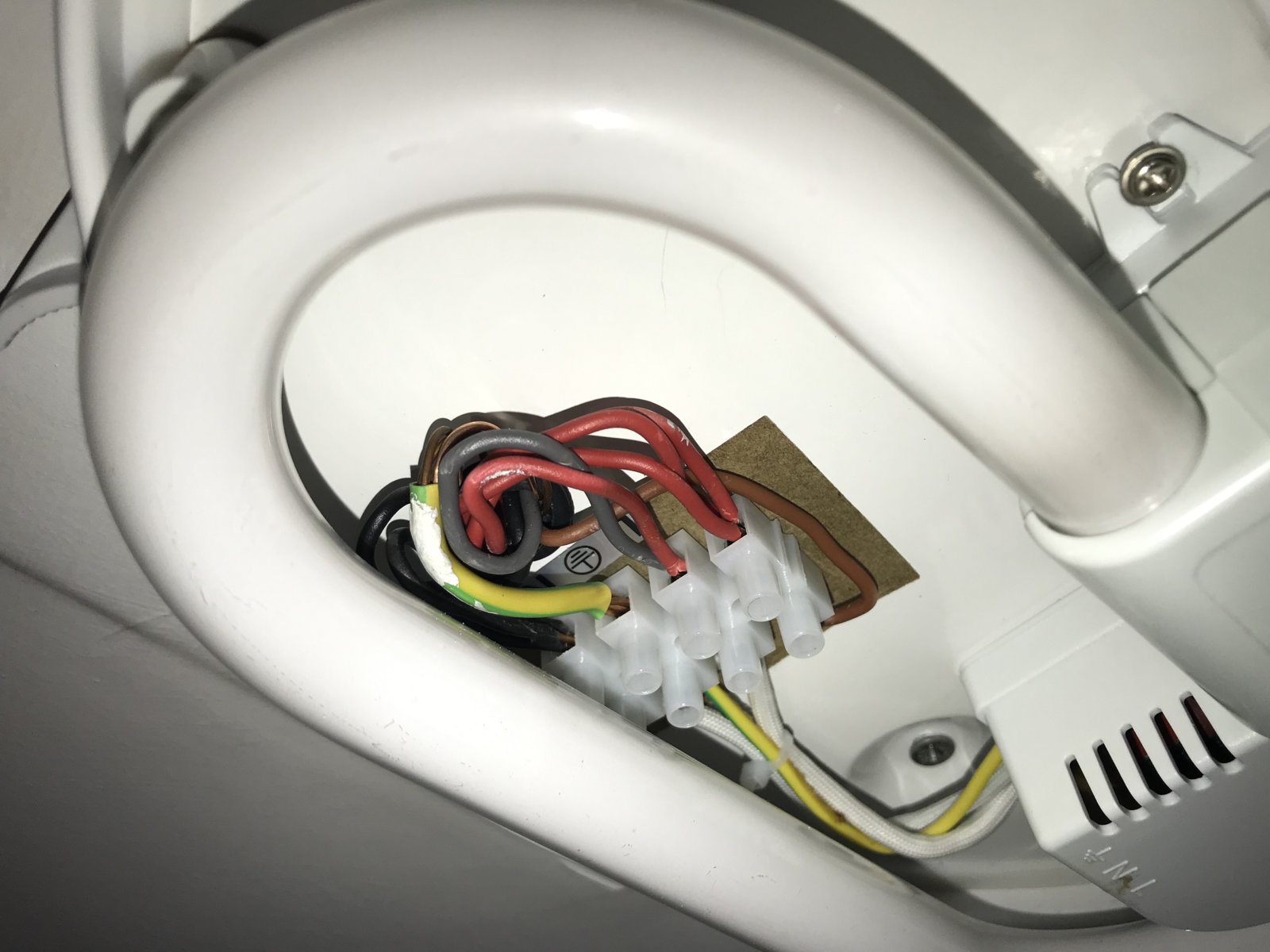 Bathroom light, is this safe? | DIYnot Forums