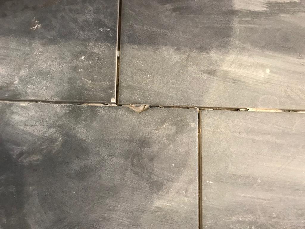 Chipped floor tile... | DIYnot Forums