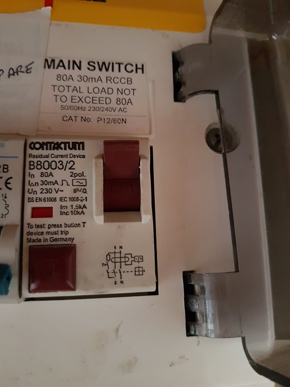 Earth bonding required in bathroom | DIYnot Forums