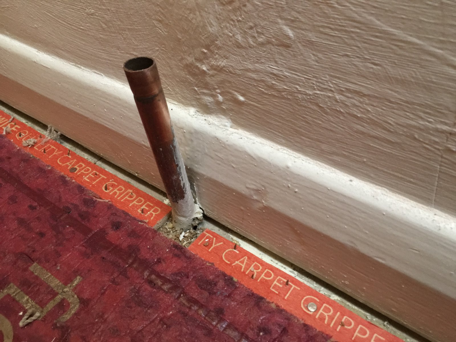 How to install rad if existing pipes too close to wall | DIYnot Forums