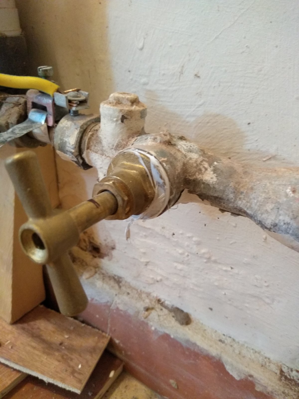Lead pipe fitting - ID required | DIYnot Forums