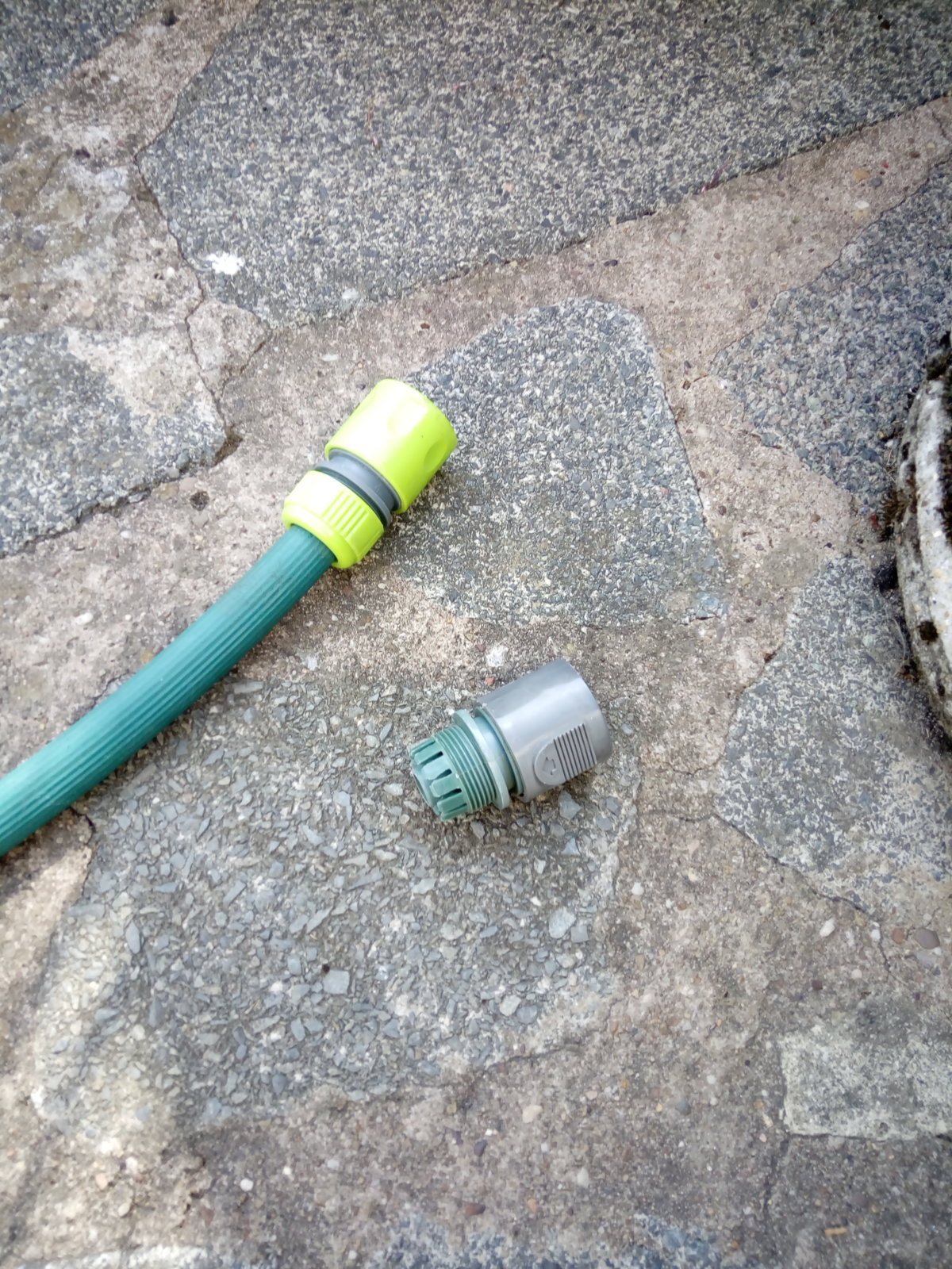 leaking water butt tap solution | DIYnot Forums