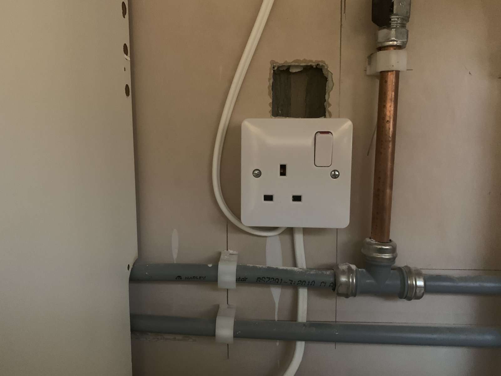 Taking a spur... | DIYnot Forums