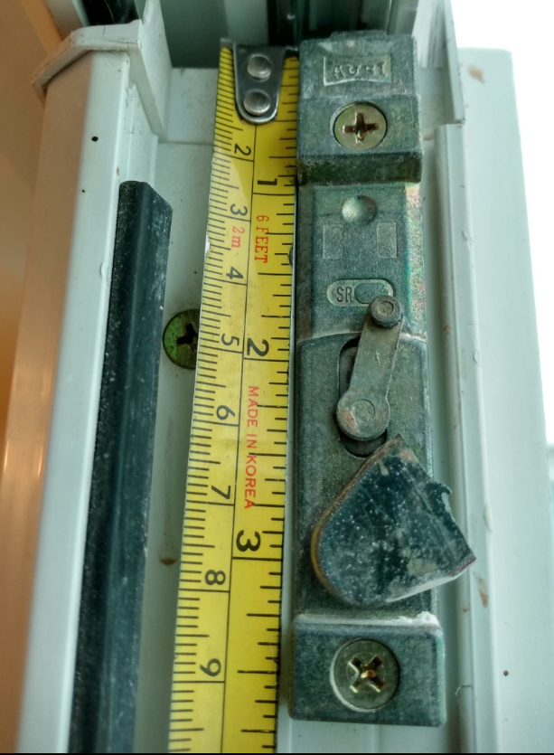 Identity of broken finger bolt and availability? | DIYnot Forums