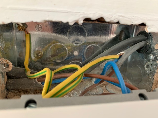 Taking a spur for outside socket - want to check it's safe | DIYnot Forums