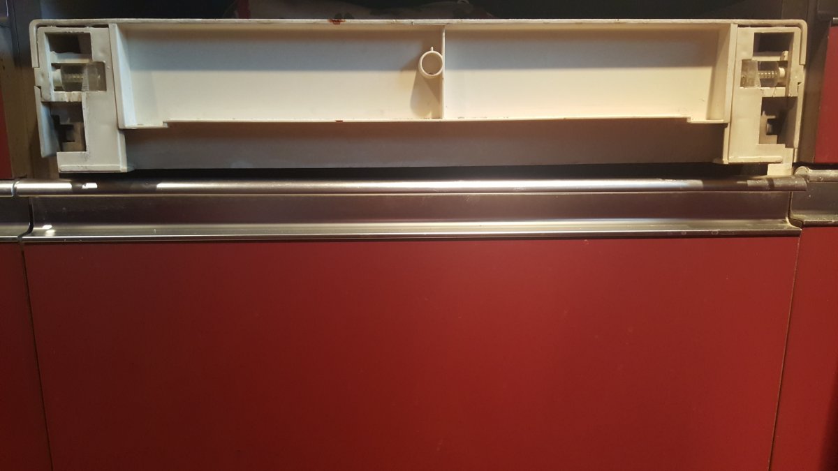 Broken Kitchen Fixing | DIYnot Forums