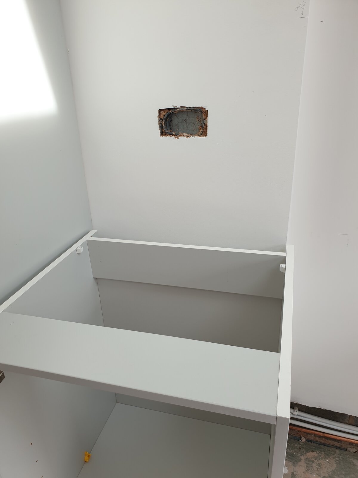 Fitting kitchen around a pillar | DIYnot Forums