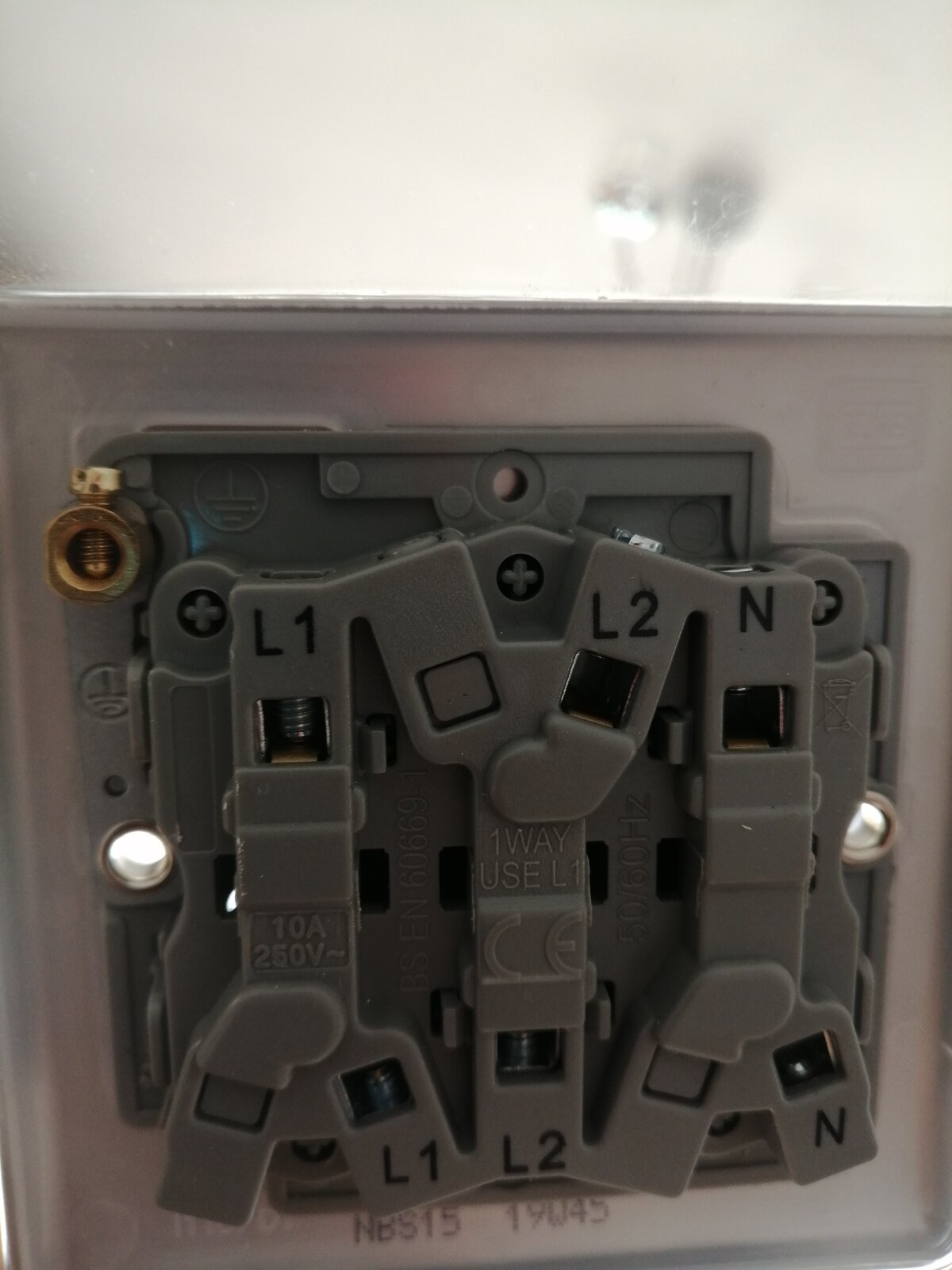 3 pole switch | DIYnot Forums