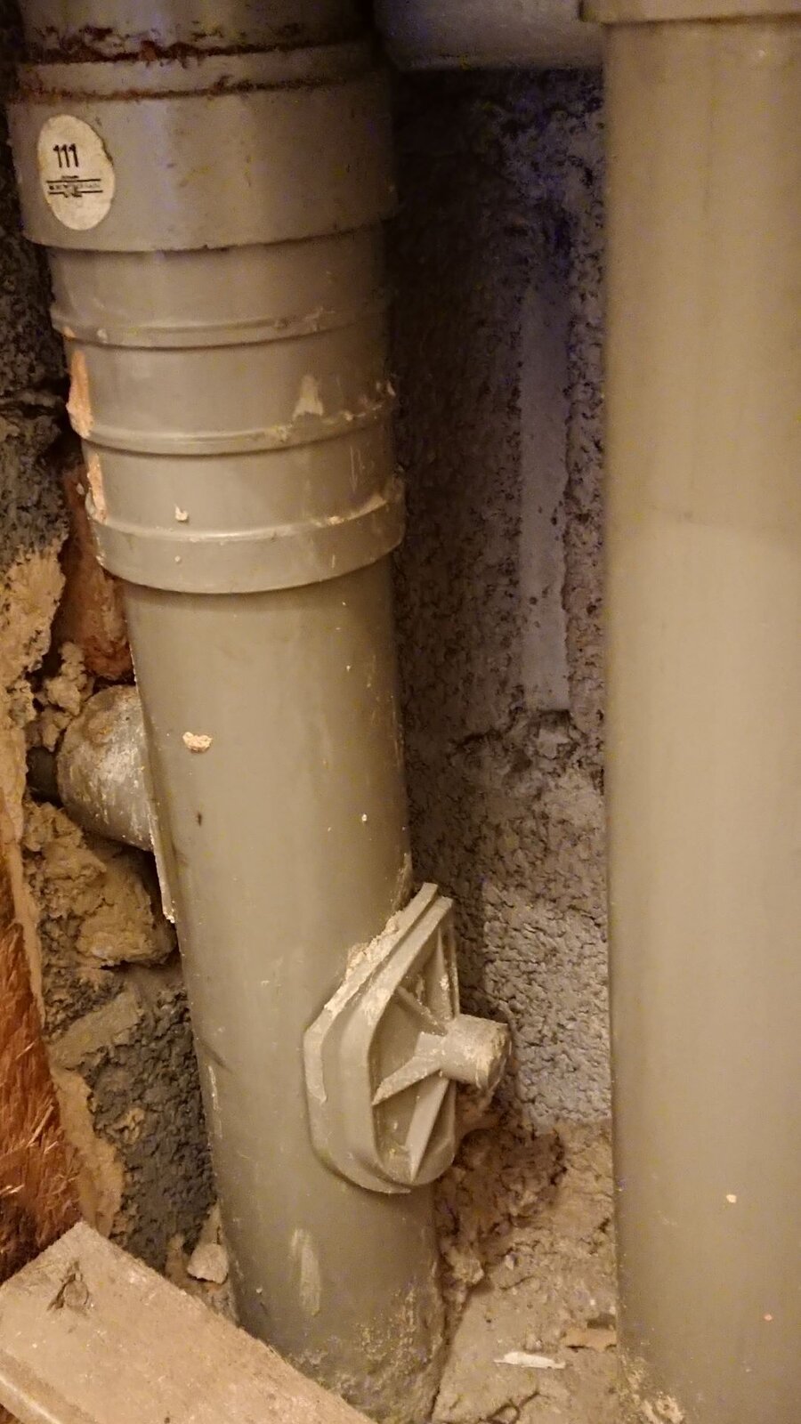 Adding to this soil pipe | DIYnot Forums