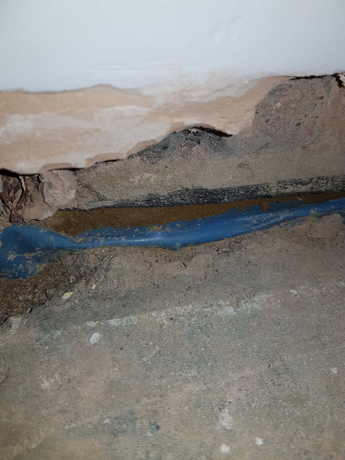 Sand/Cement between DPM and DPC!? | DIYnot Forums