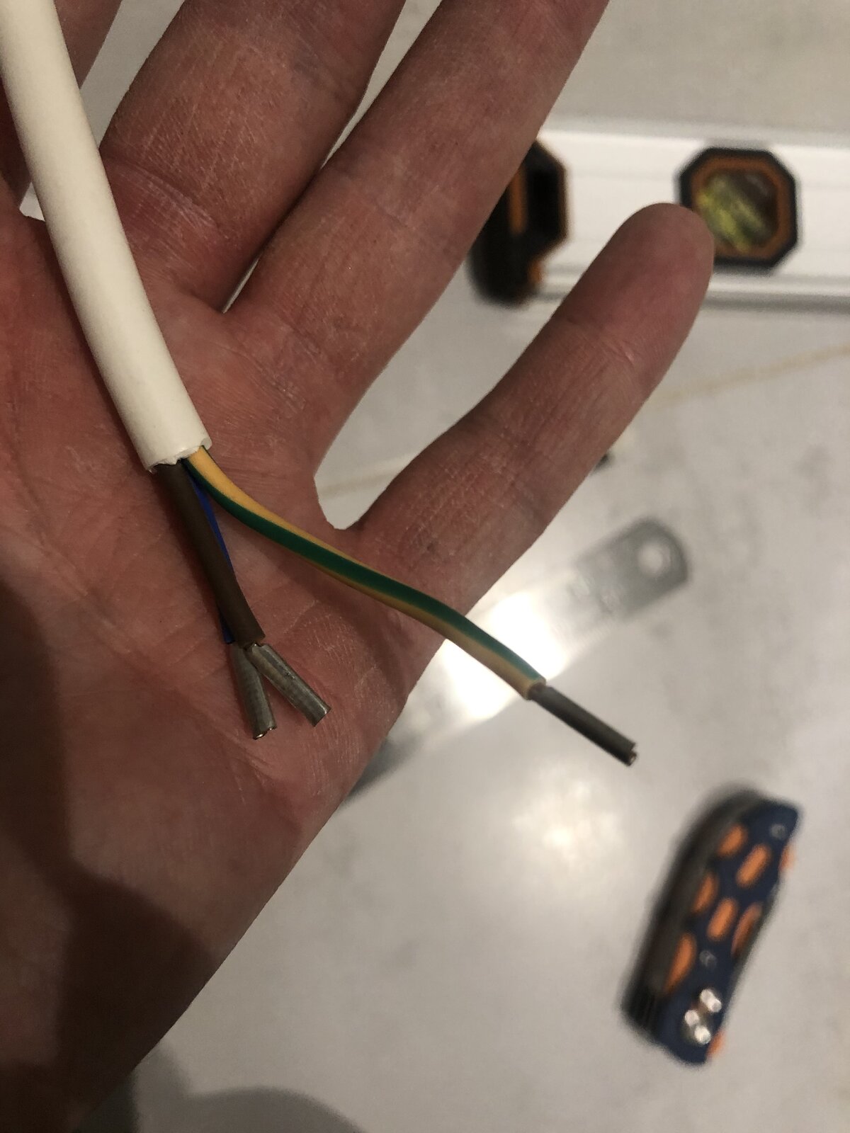 electrical wire unusual cover | DIYnot Forums