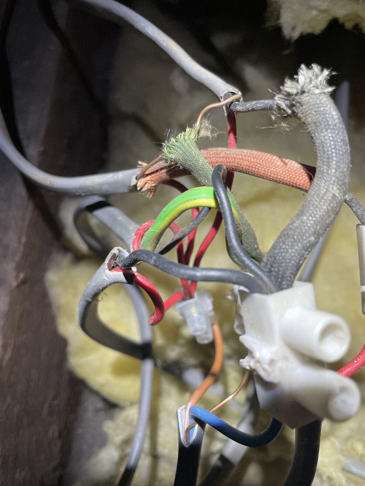 This appears wired back to front | DIYnot Forums