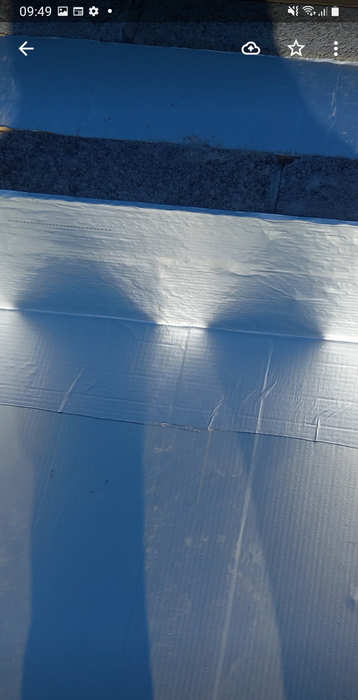Vapor barrier over parapet and plastic thermal fixings | DIYnot Forums