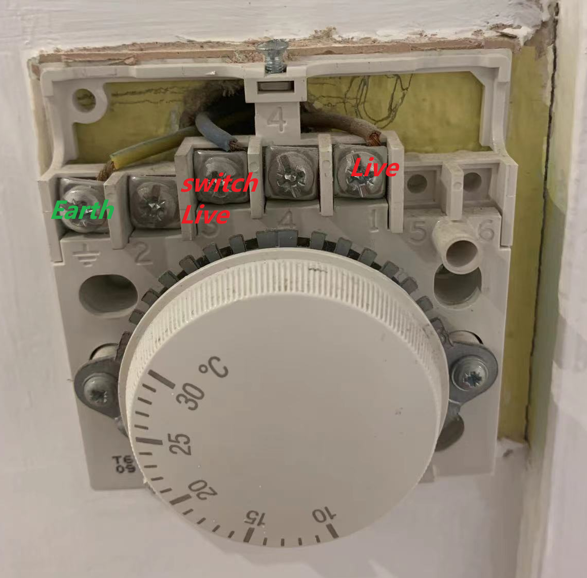 How to replacing an old Honeywell T6360B1028 main wired thermostat with a volt-free smart ...