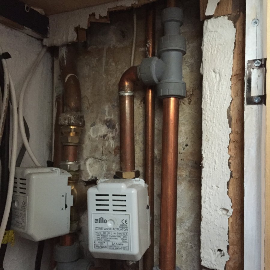 Central heating 'Reversed Flow' | DIYnot Forums