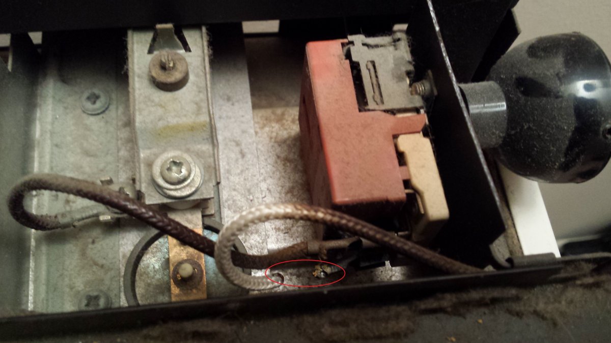 Storage heater cable connection broken from charge control | DIYnot Forums