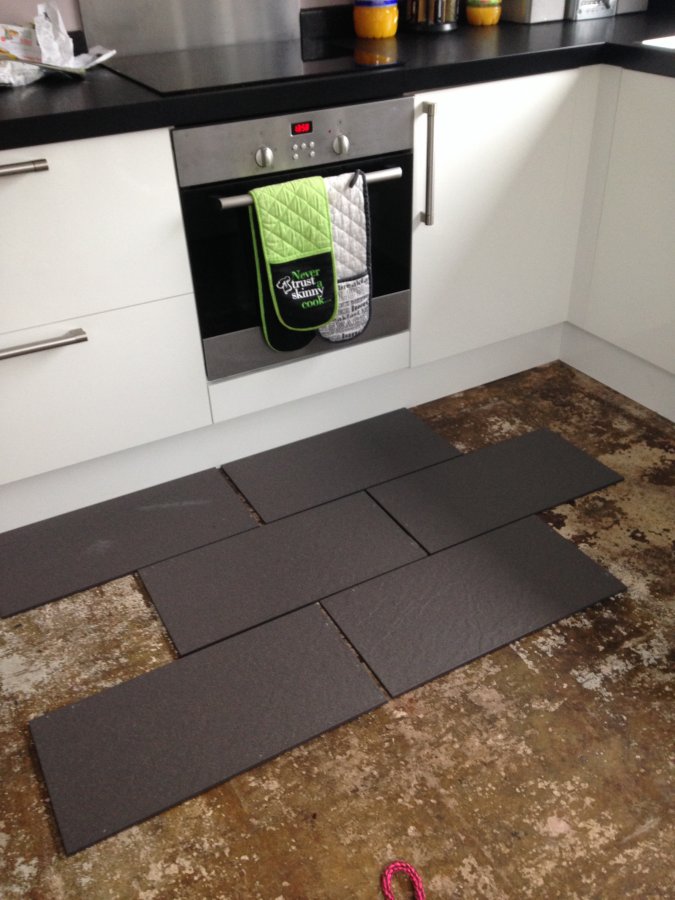 Tiling kitchen floor white haze/ do I need to seal! | DIYnot Forums