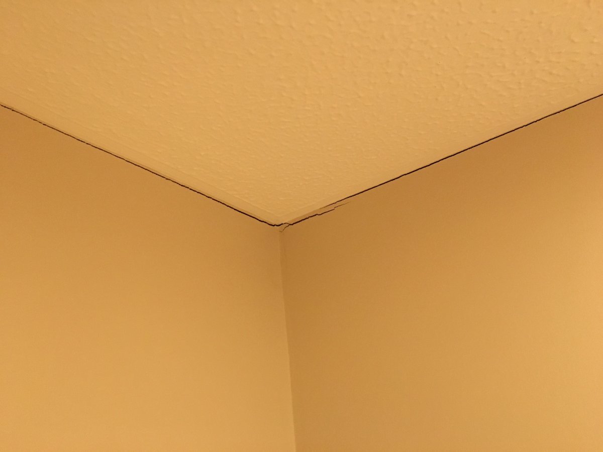 Settlement Cracks | DIYnot Forums