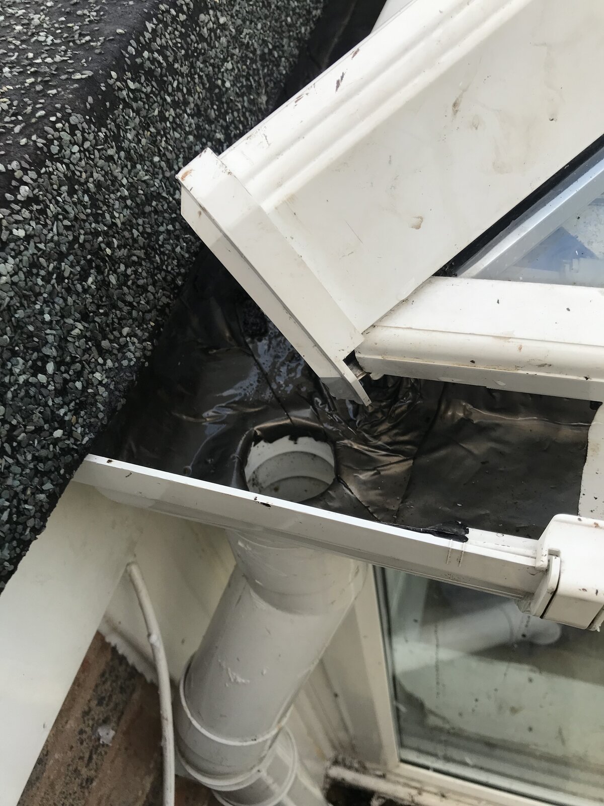 Leaking metal box gutter junction with plastic guttering | DIYnot Forums