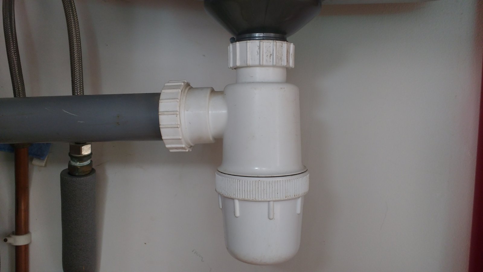 Can I fit a P trap outside? | DIYnot Forums