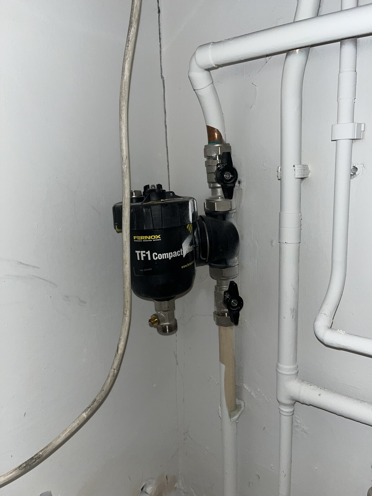Vaillant EcoTec Pro 28: F.22 warning (low pressure), but no filling loop | DIYnot Forums