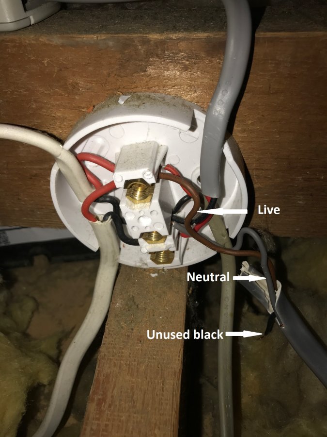 Help with bathroom extractor wiring please.. | DIYnot Forums
