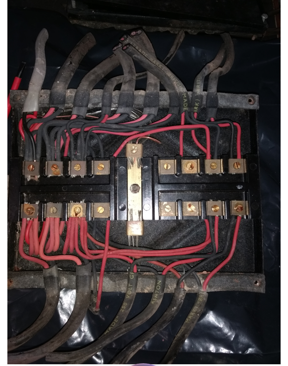 Loft junction box 5 cables | DIYnot Forums
