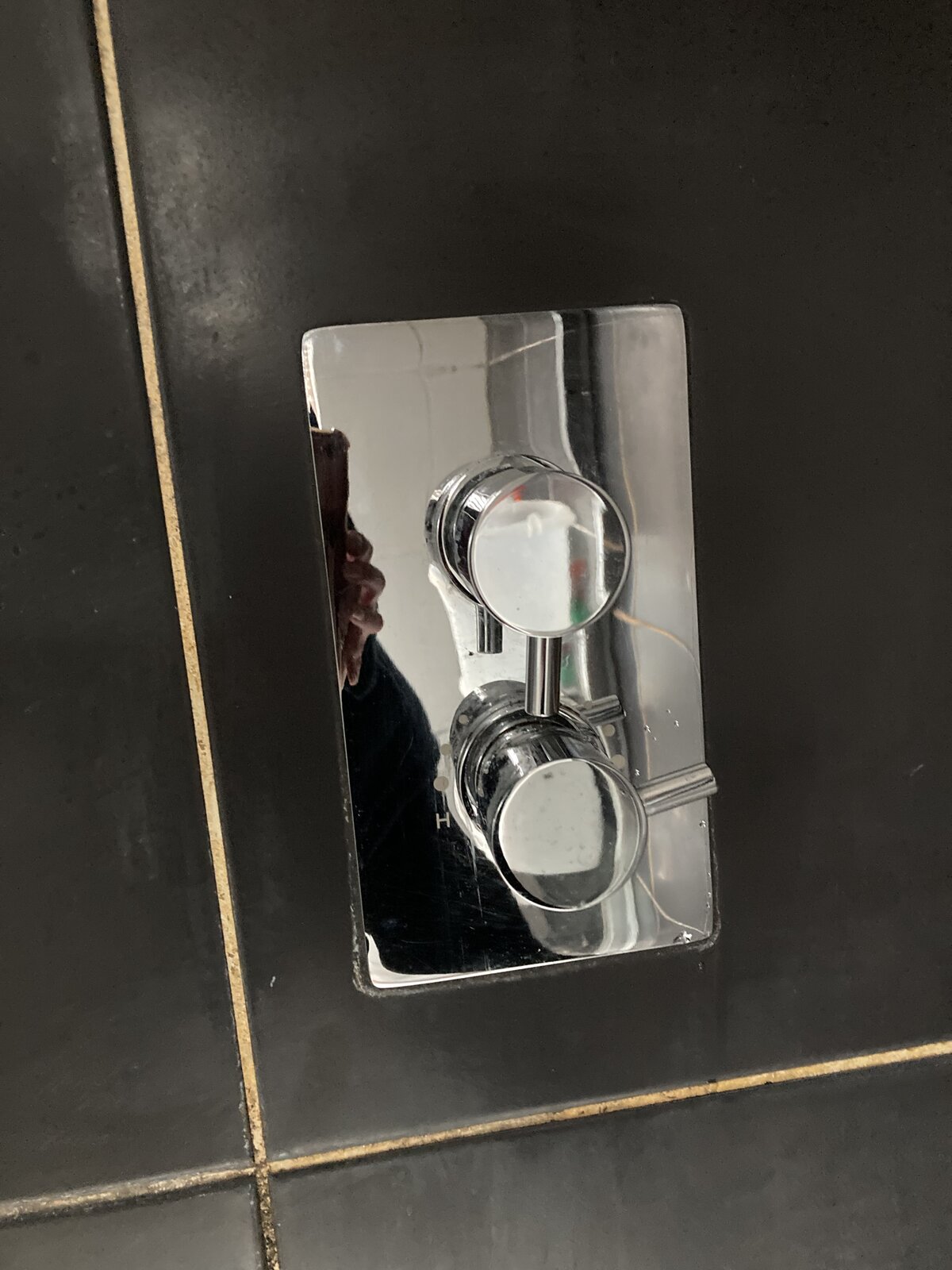 Removing this shower tap | DIYnot Forums