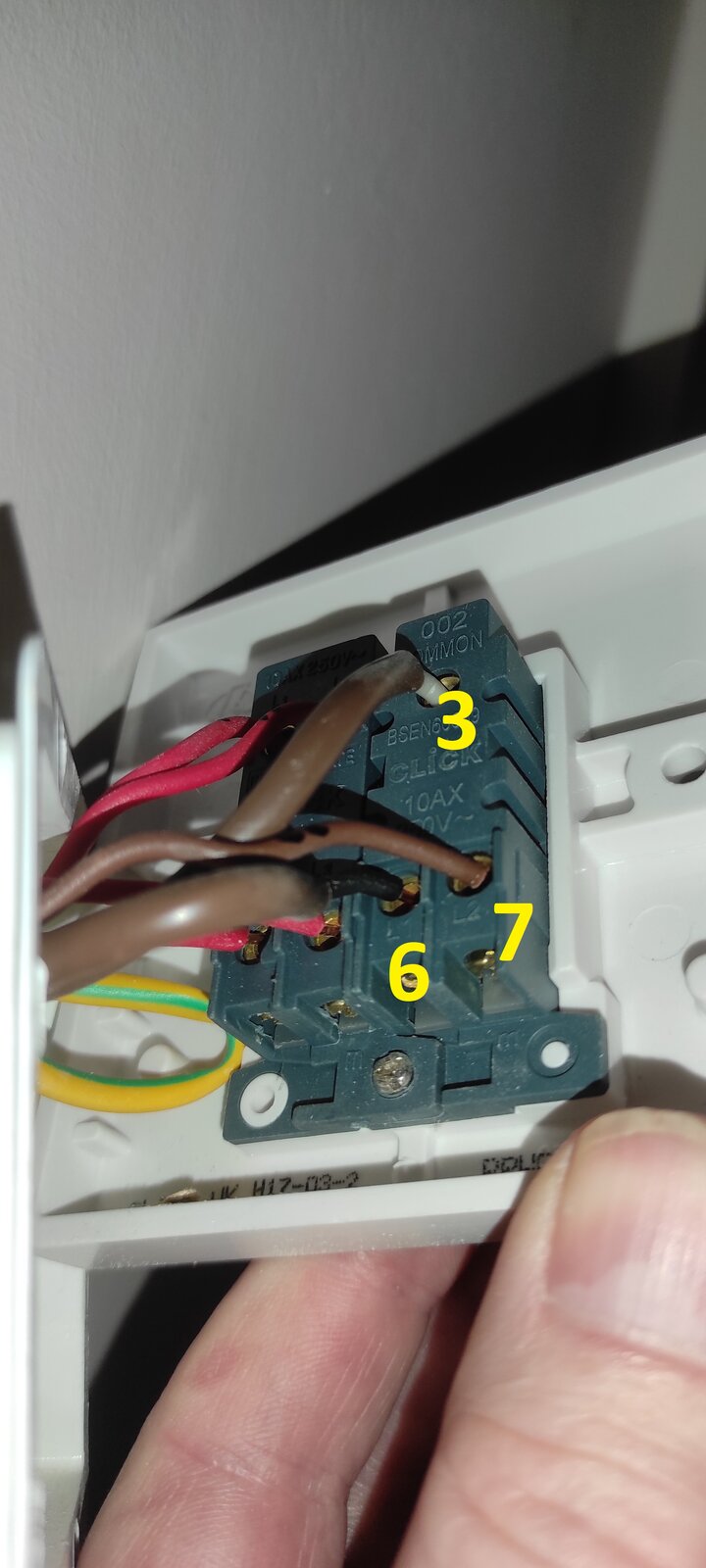 2 gang switch | DIYnot Forums