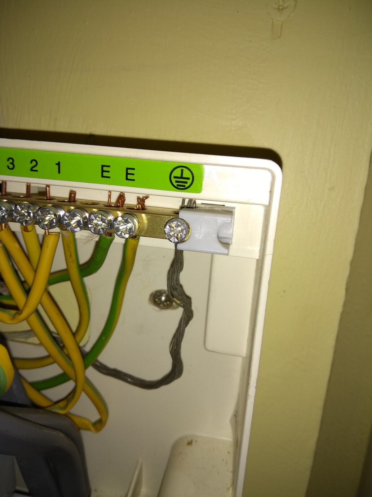 installing main earth bonding conductors to gas and water services | Page 5 | DIYnot Forums