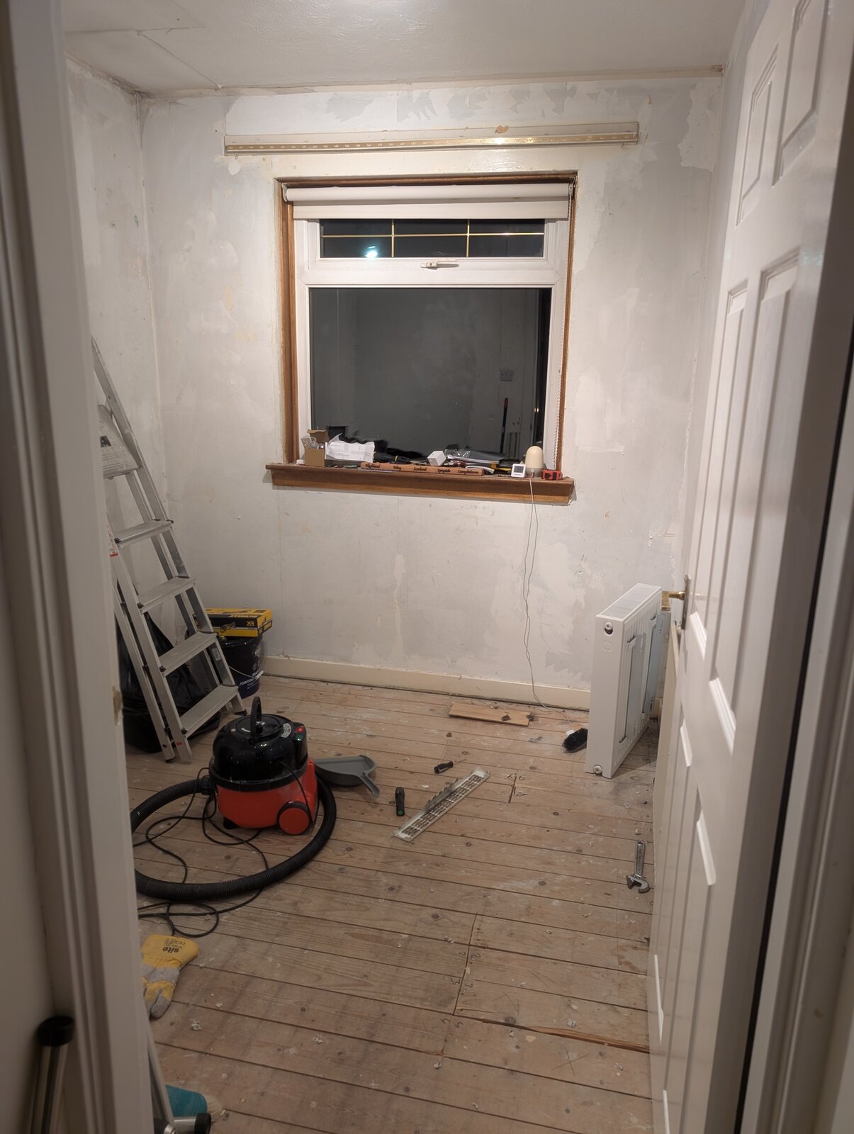 Chilly room, worth insulating underneath? | DIYnot Forums