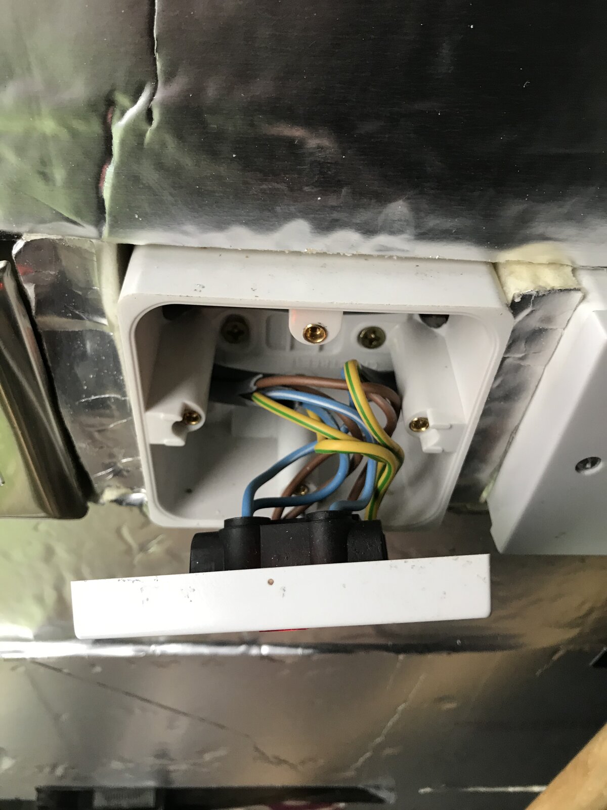 Extra socket in shed | DIYnot Forums