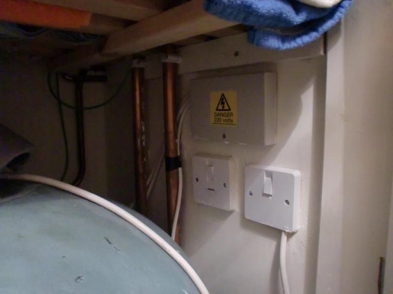 Airing Cupboard 1 | DIYnot Forums