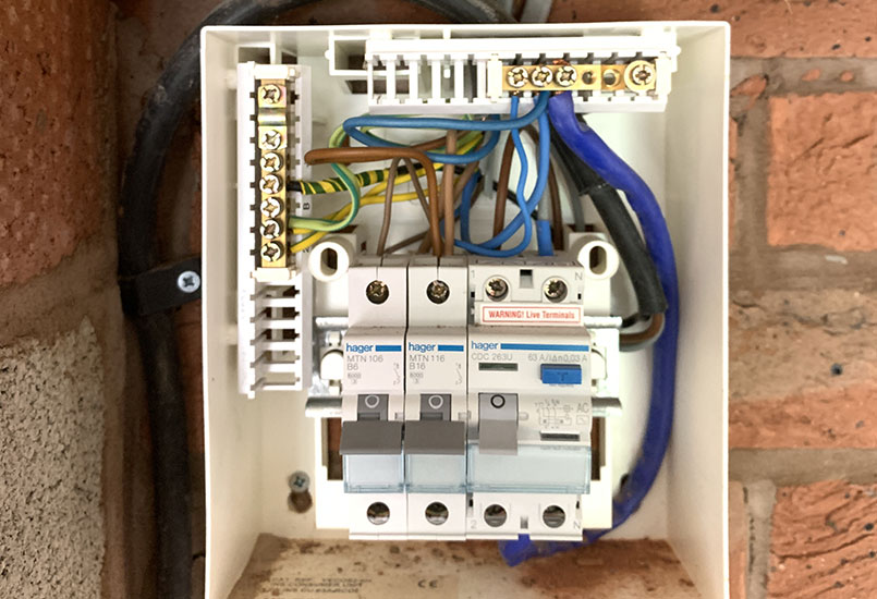 Inside Consumer Unit | DIYnot Forums