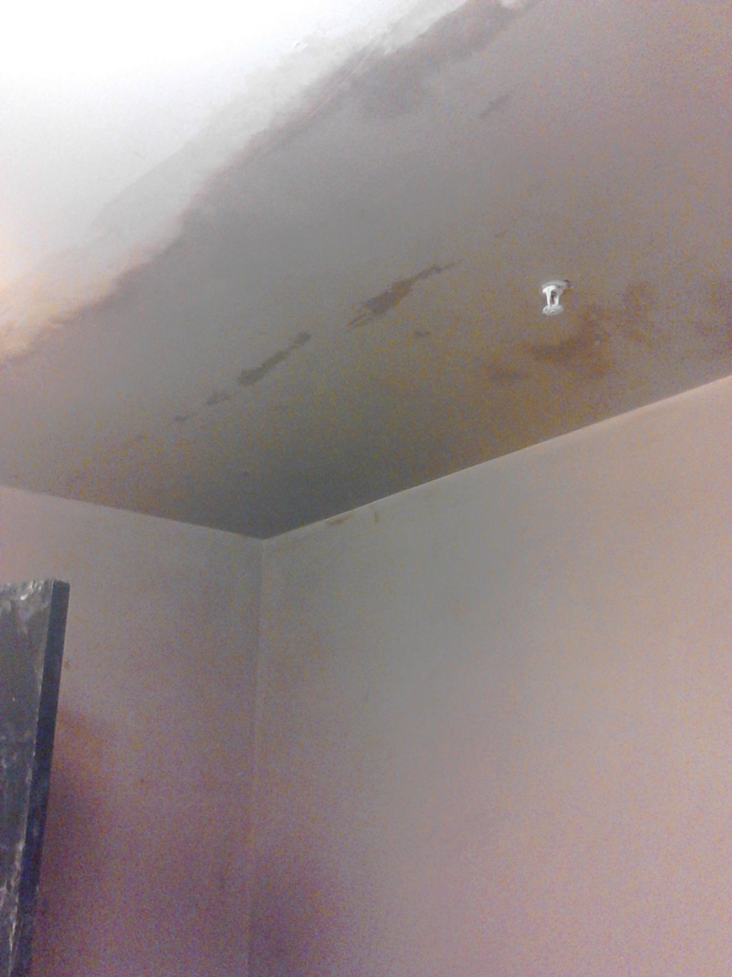 Poor plastering job | DIYnot Forums