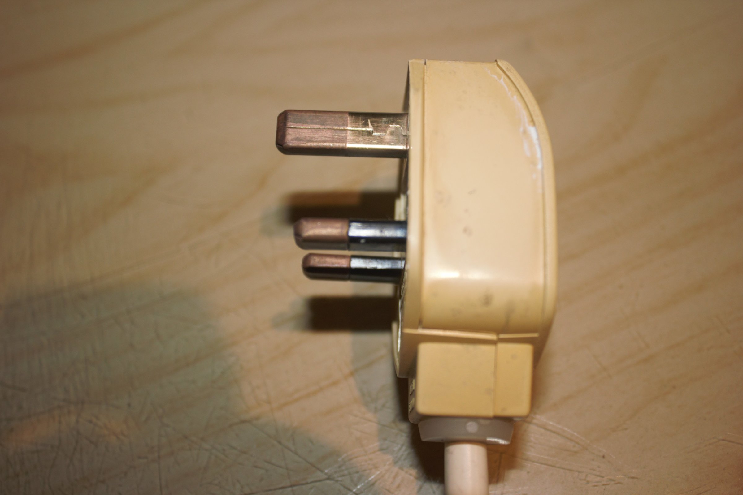 Unusual Electrical Stuff | DIYnot Forums