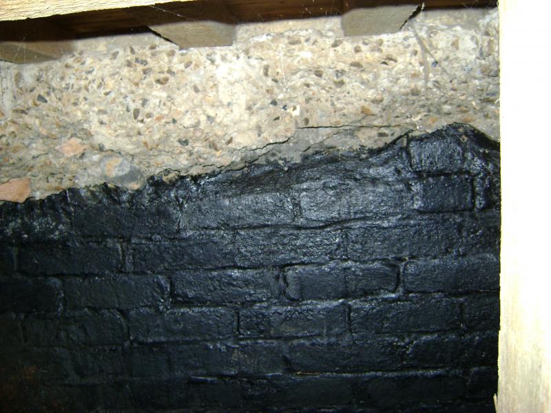 strange holes under house | DIYnot Forums