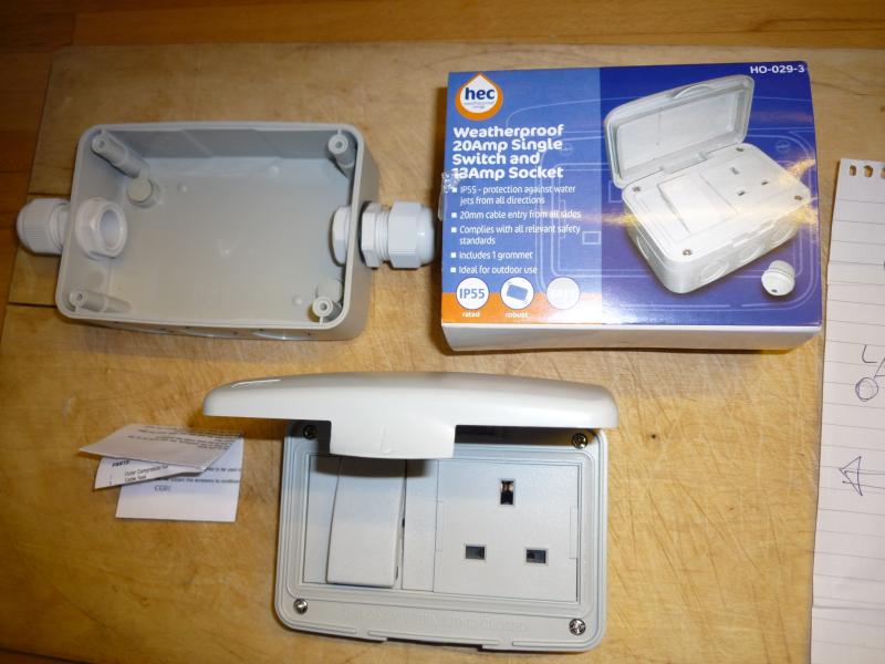 HOW TO WIRE AN EXTERNAL SINGLE SOCKET WITH SWITCH. | DIYnot Forums