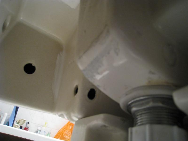 Basin Sink leak - extra holes?! | DIYnot Forums